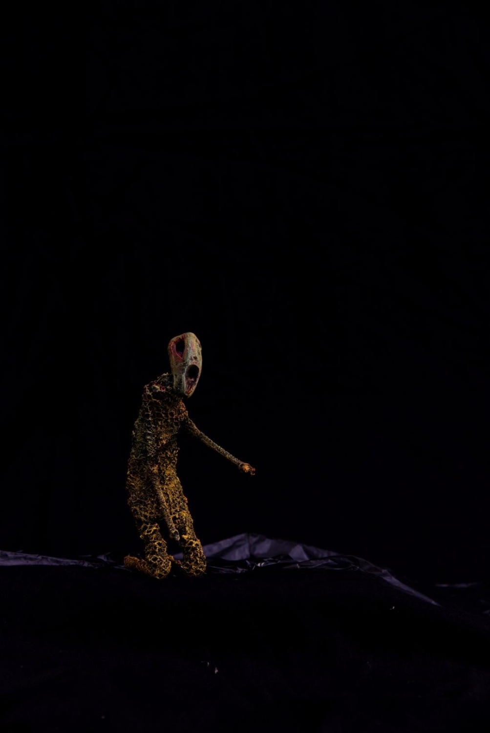 ADAM HISHAM ISMAIL - little knee - STALA CONTEMPORARY